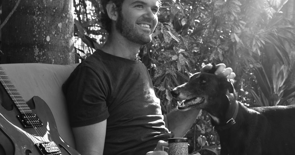 Mark Gray | Off The Leash